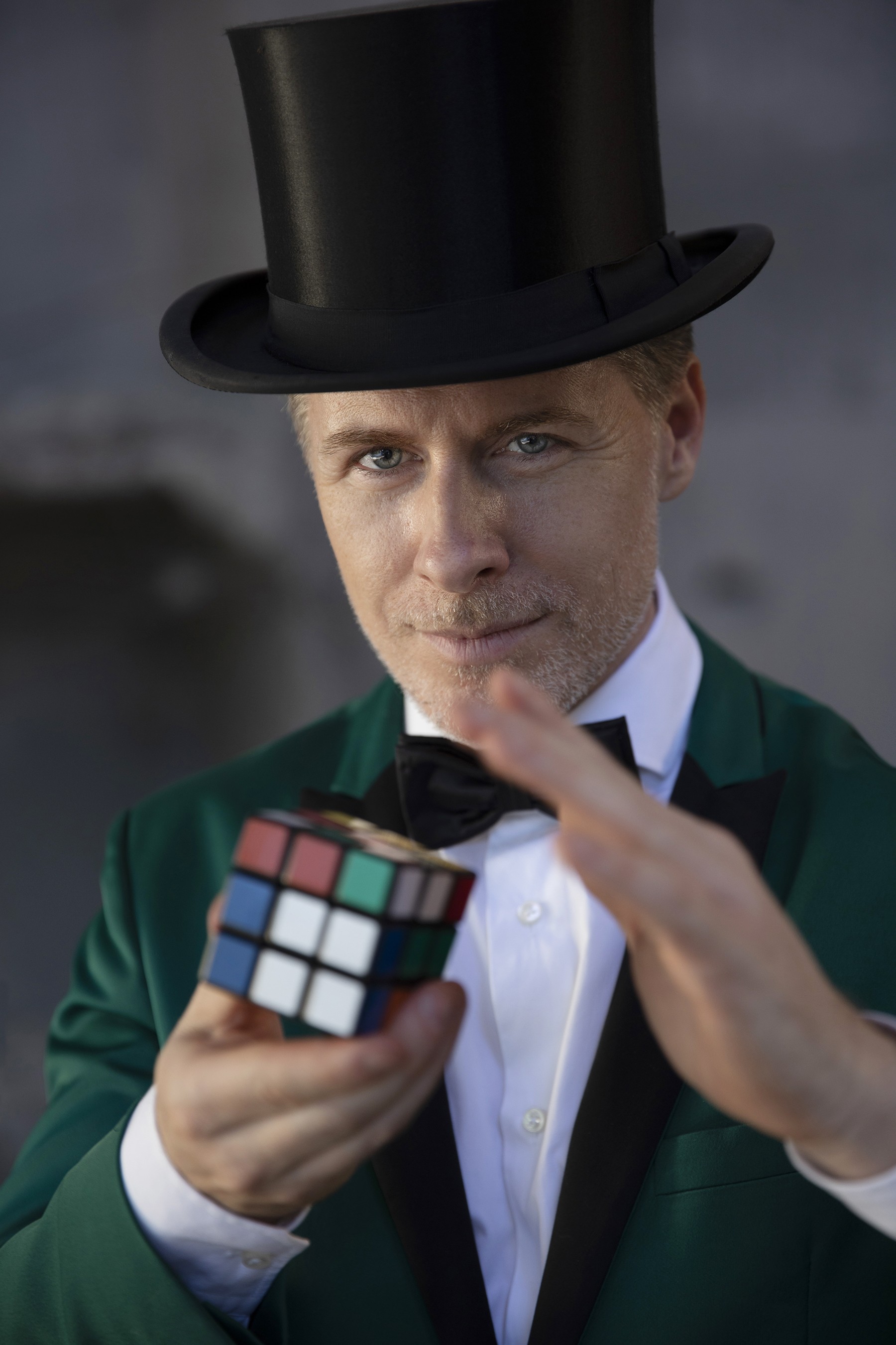 One Man Show - Magician and Show One Man Show - Magician and Show